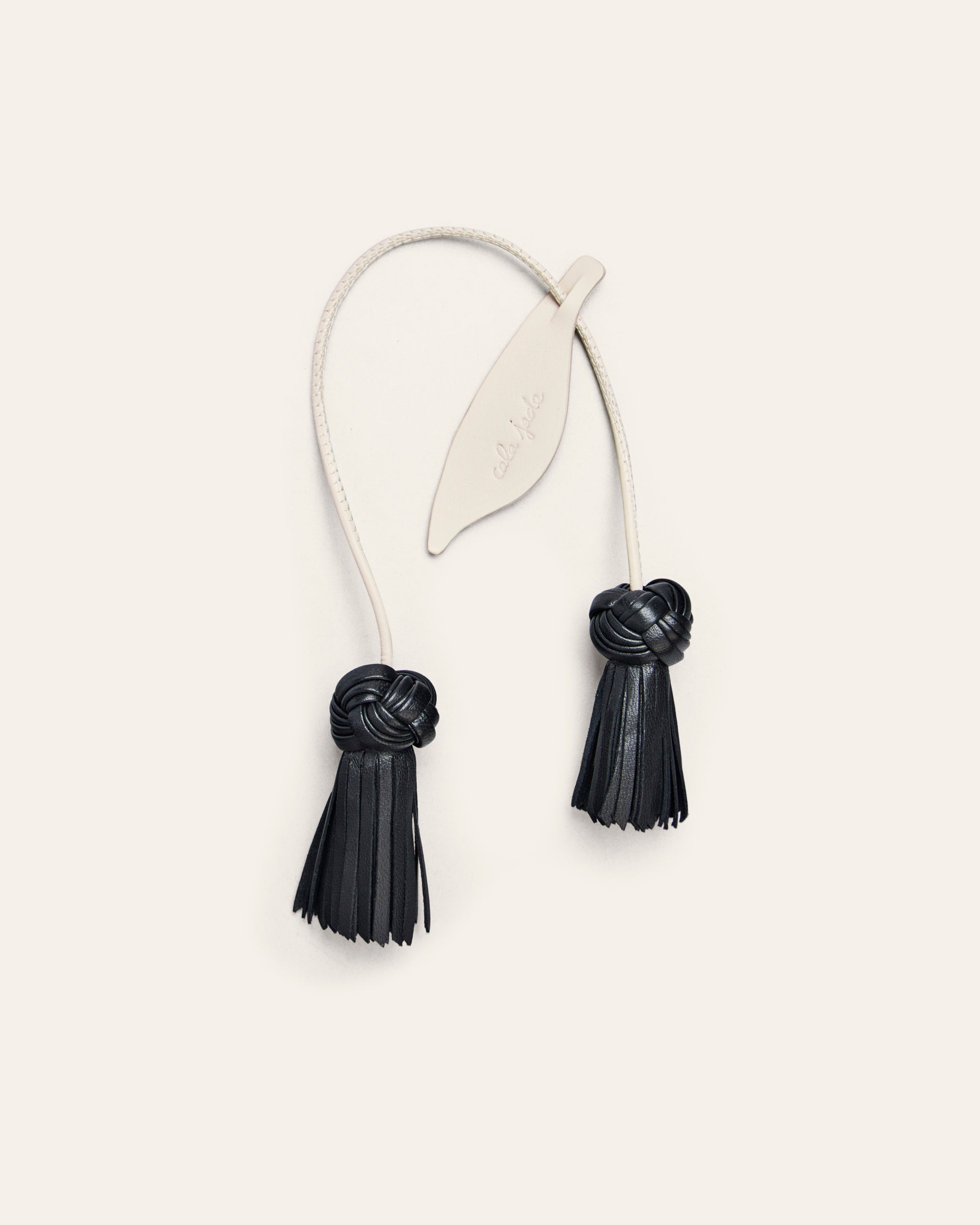 Cala Jade - Flower Duo bag charm - birch white and black